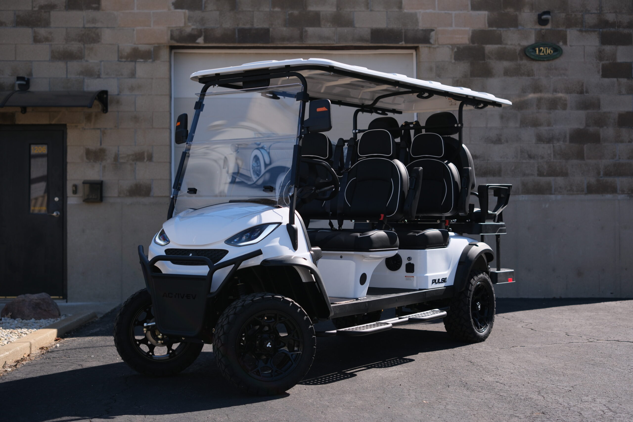 Bintelli 2025 ActivEV Pulse Golf Cart 6 People Lifted B8 - A&R Classics
